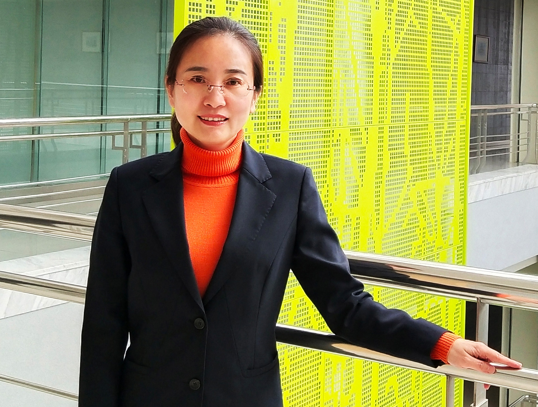 省级教学名师-梁燕-教师教学发展中心